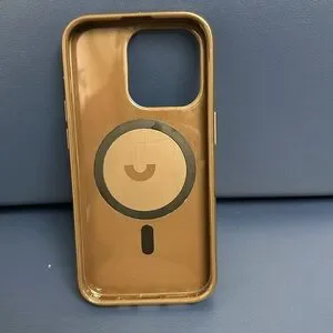 Velvet Caviar | Accessories | Velvet Caviar Khaki Croc Iphone 4 Pro ...
